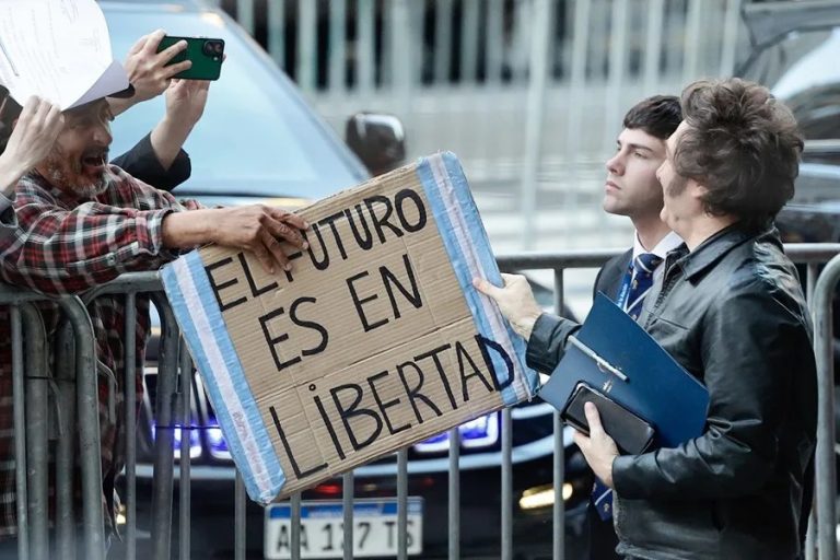 Javier Milei retoma el diálogo con los gobernadores y busca apoyo para ...